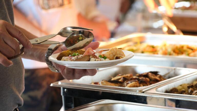 Western Dining Etiquette Dos & Don’ts | Buffet | Sitting menu